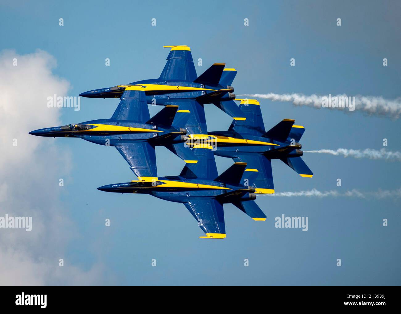 (U.S. Navy photo by Mass Communication Specialist 1st Class Bobby ...