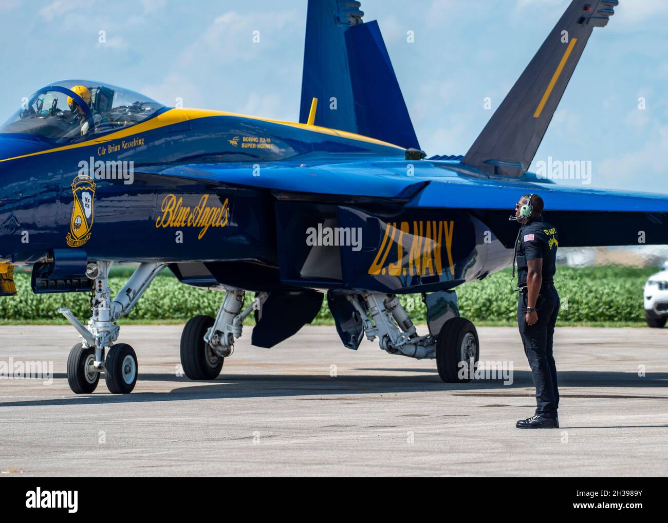 (U.S. Navy photo by Mass Communication Specialist 1st Class Bobby ...