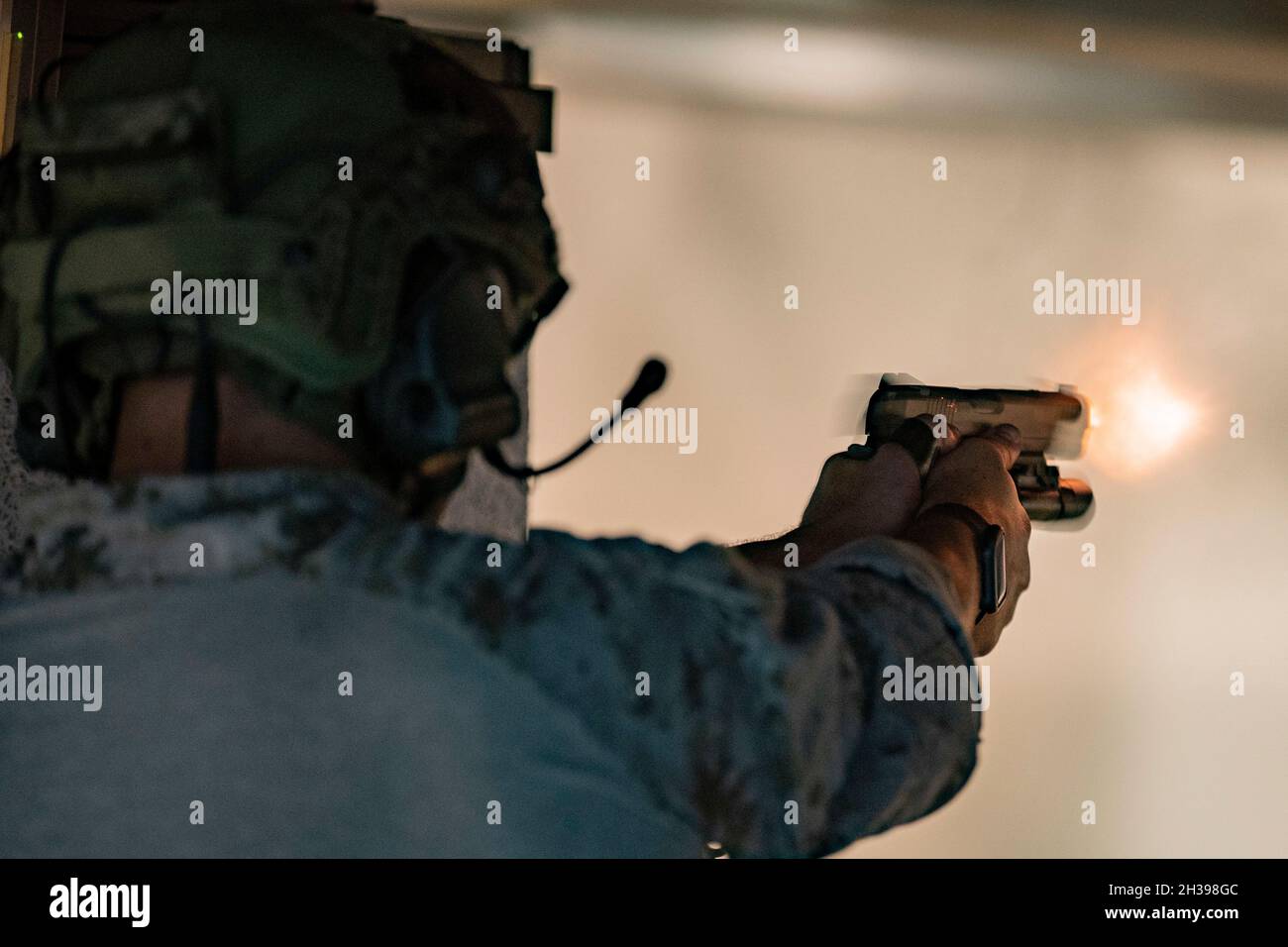 211021-M-ON629-1264 NAVAL SUPPORT ACTIVITY BAHRAIN (Oct. 24, 2021 ...