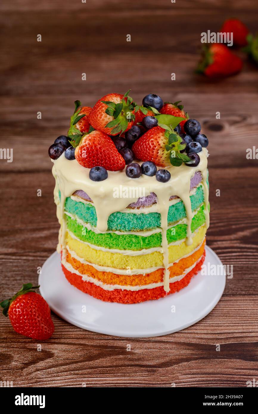 Multi layered cake hi-res stock photography and images - Alamy