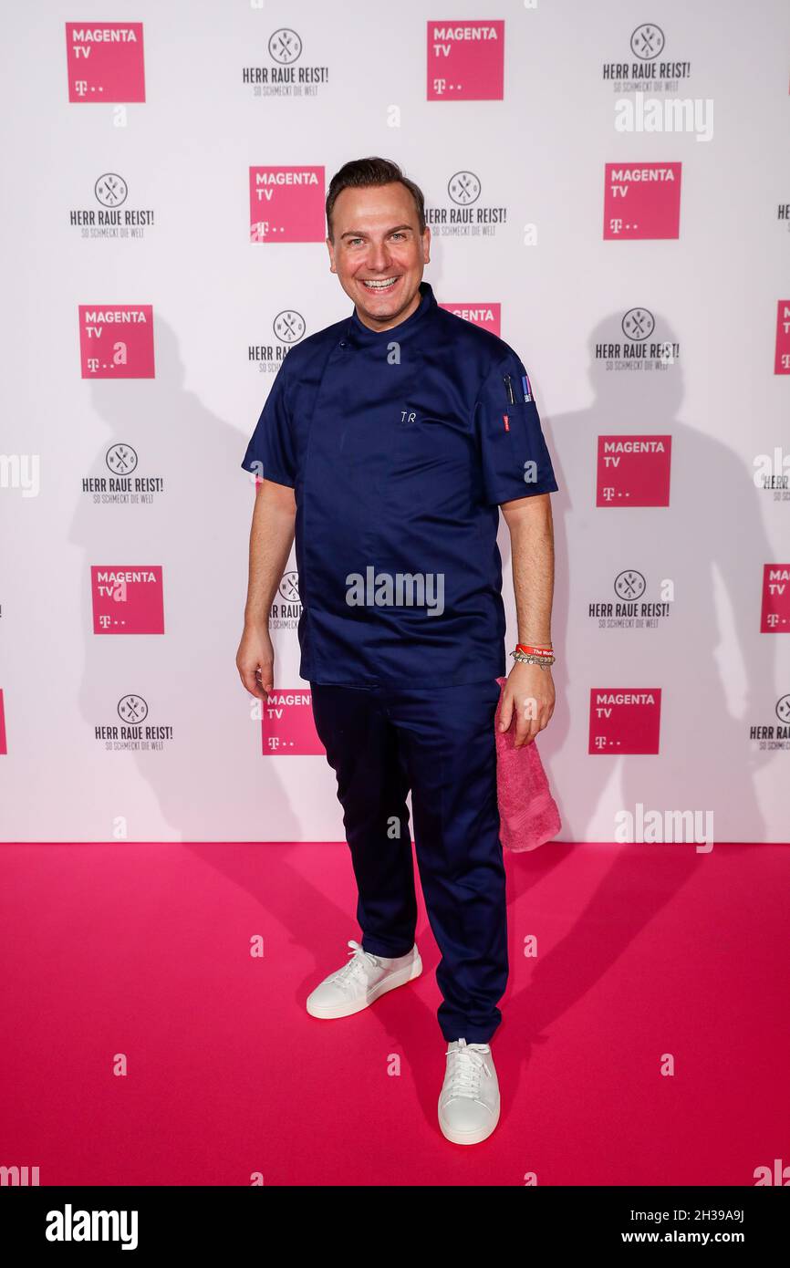 Berlin, Germany. 26th Oct, 2021. Master chef Tim Raue stands in front ...