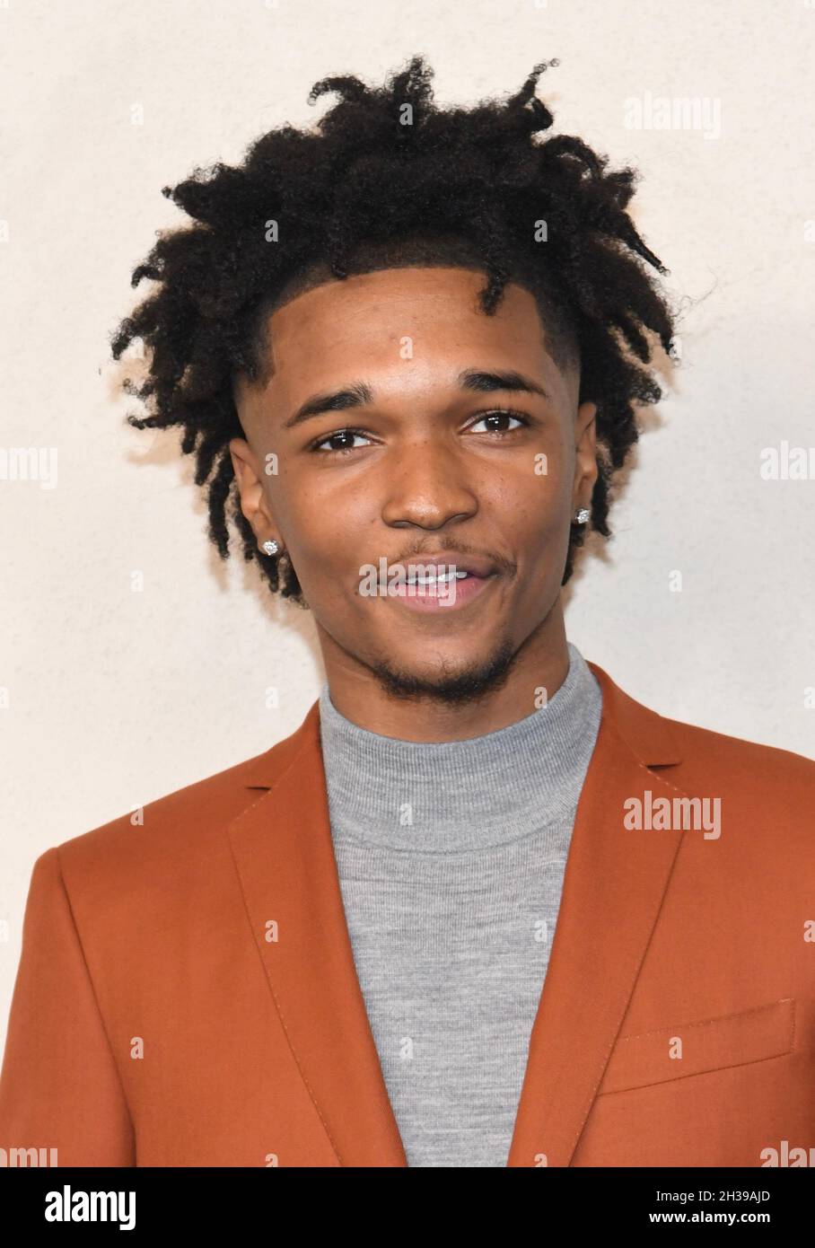 Isaiah Hill's Instagram, Twitter & Facebook on IDCrawl