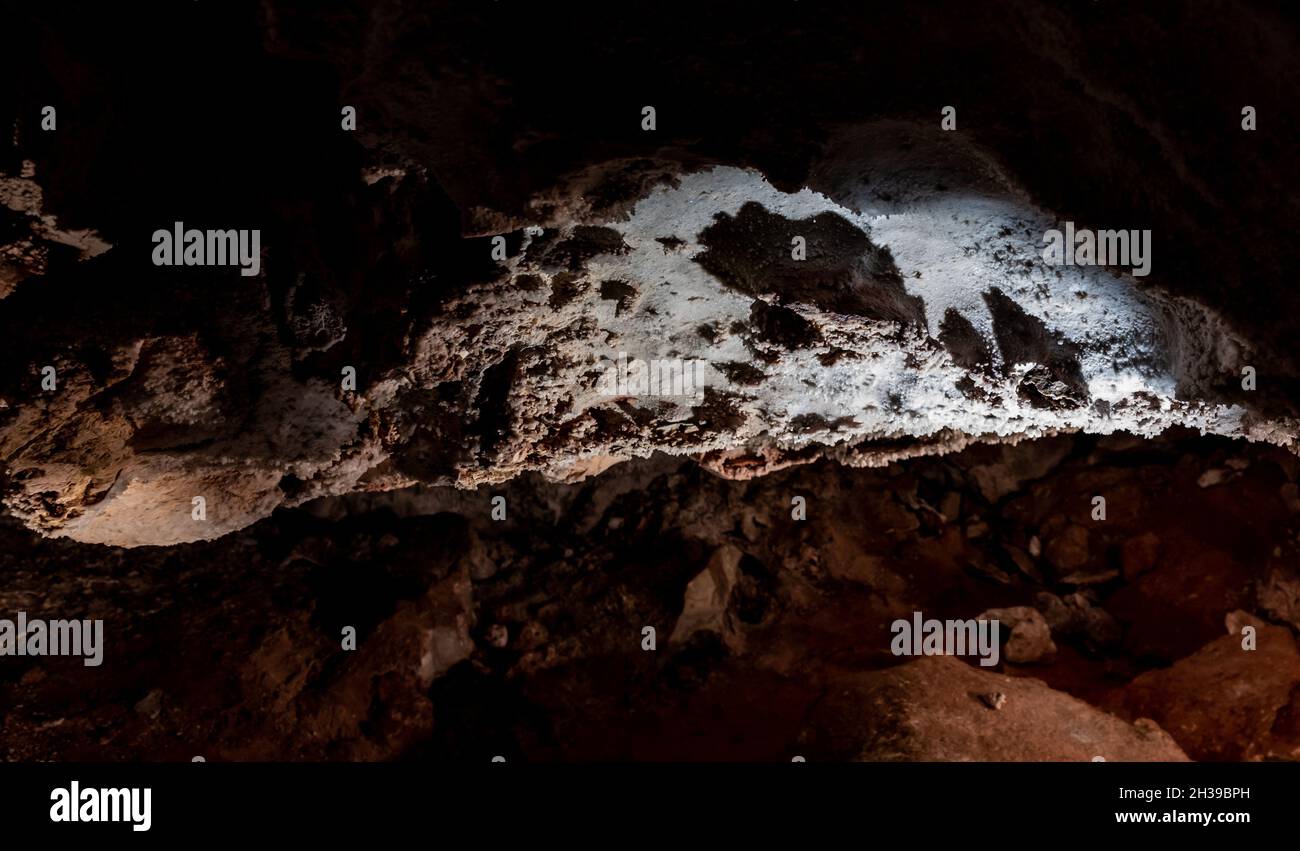 Cave frostwork hi-res stock photography and images - Alamy