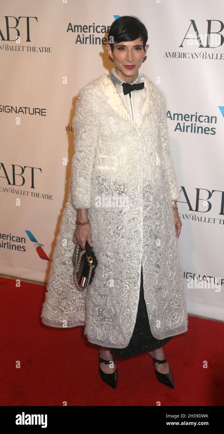 October 26, 2021, New York, New York, USA: AMY FINE COLLINS attends the ...