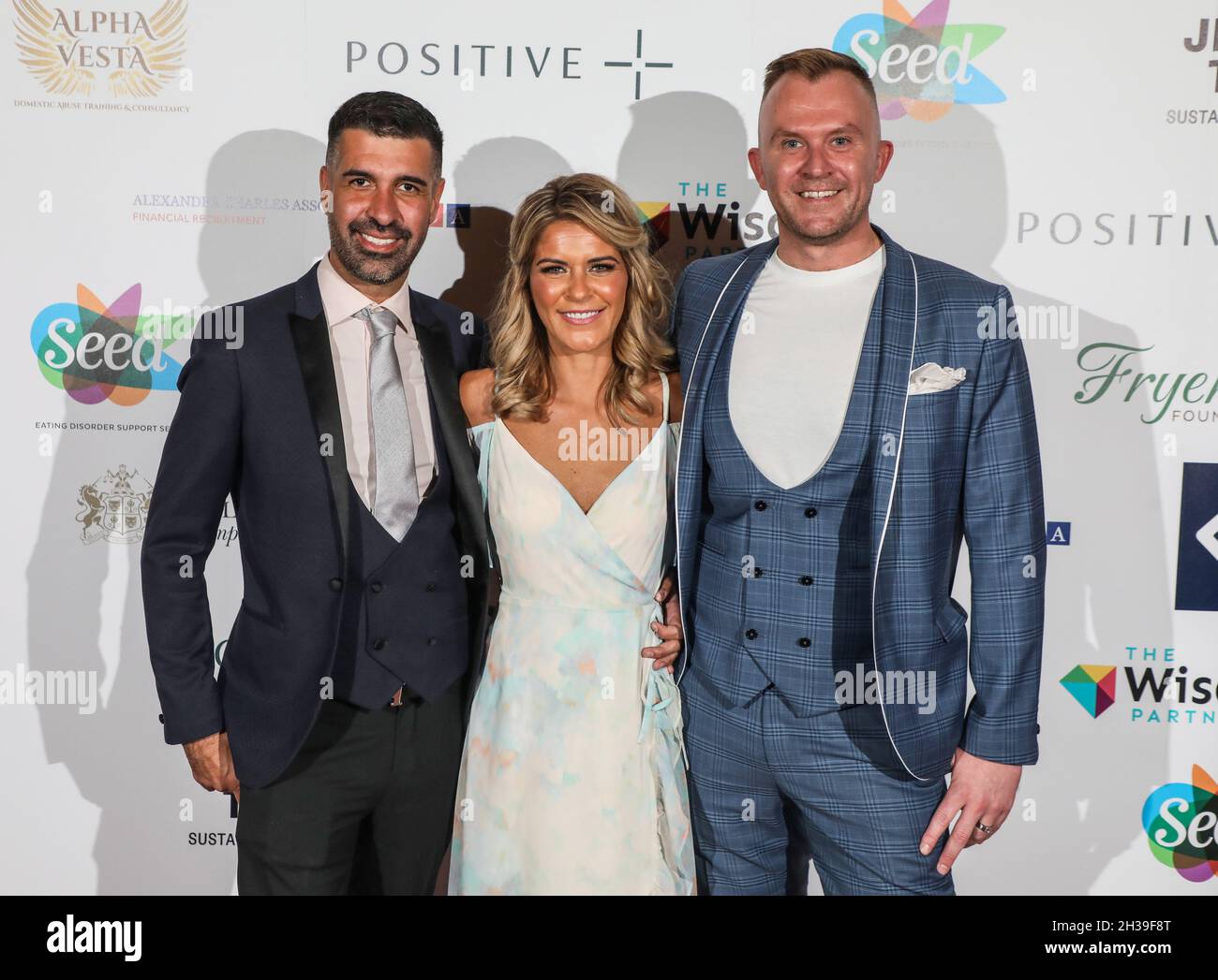 London, UK. 26th Oct, 2021. Gemma Oaten (center), Daniel Hatfield (left ...