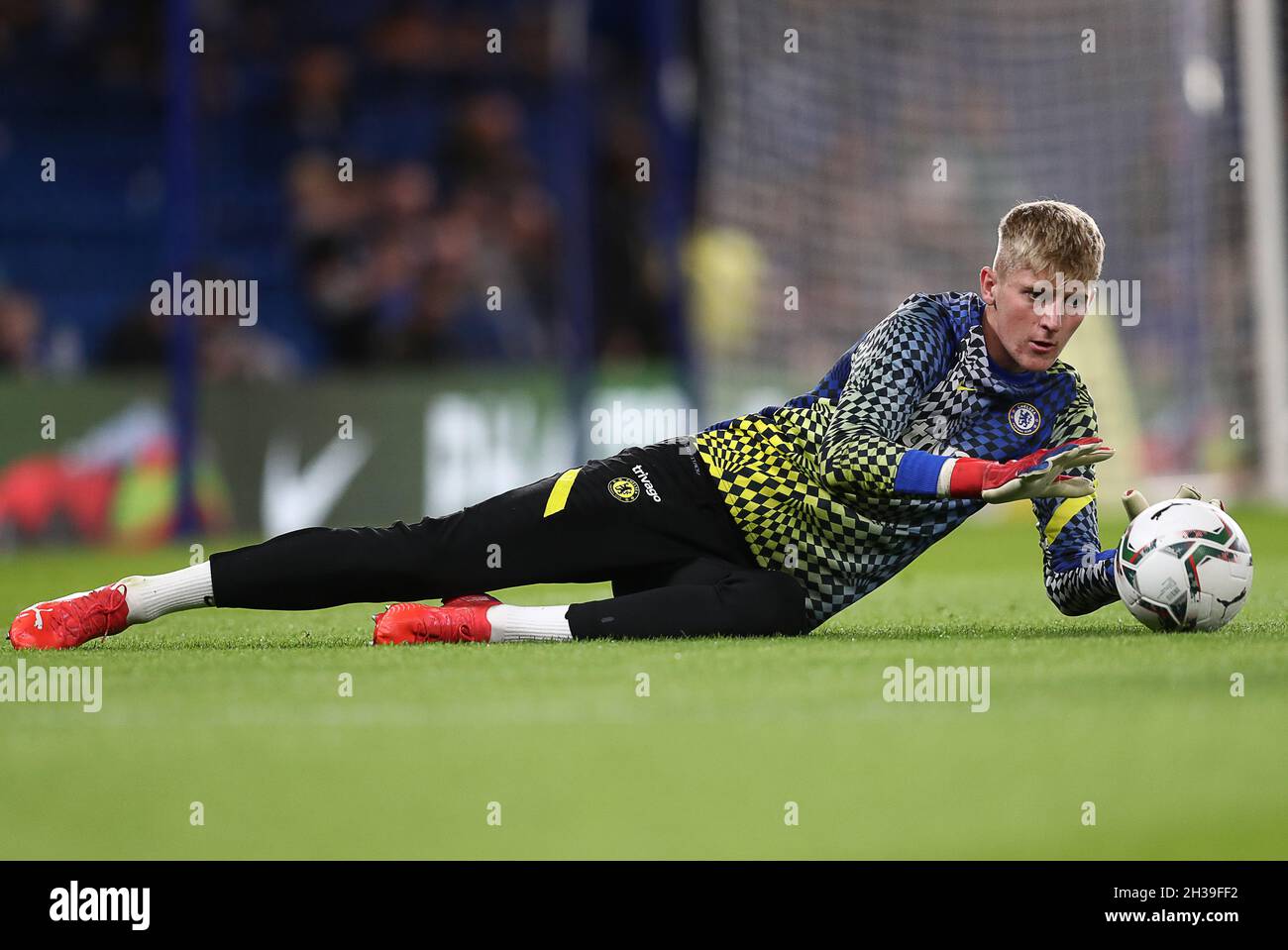 London, England, 26th October 2021. Teddy Sharman-Lowe of Chelsea warms ...