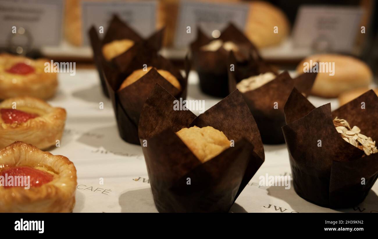 Bakery going out of business hi-res stock photography and images - Alamy