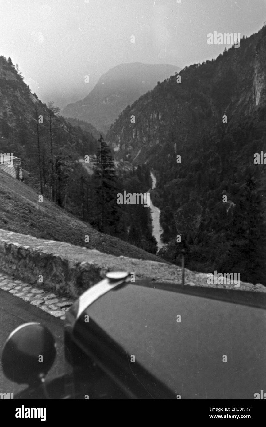 Deutsche alpenstrasse germany Black and White Stock Photos & Images - Alamy