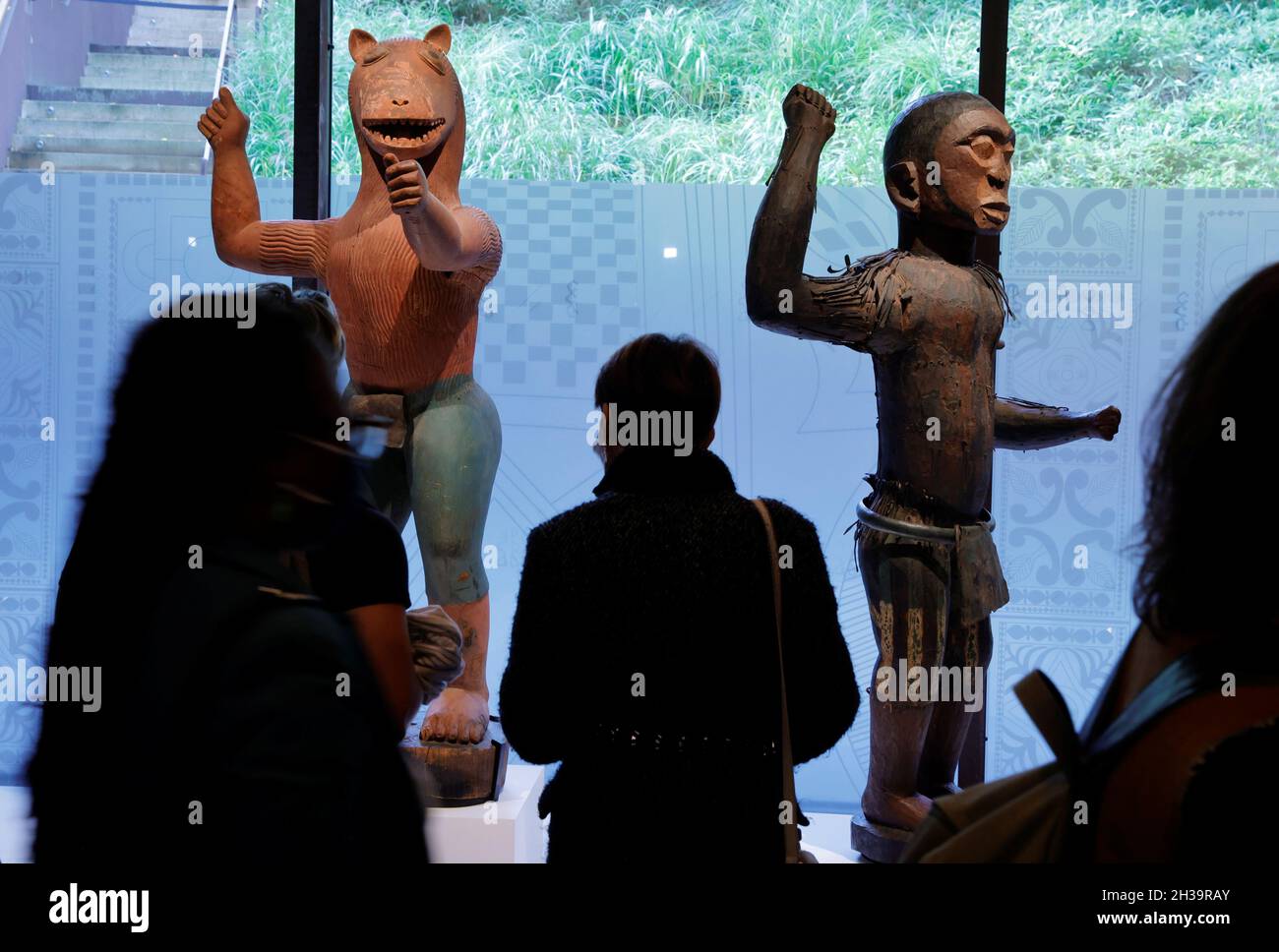 King glele dahomey hi-res stock photography and images - Alamy