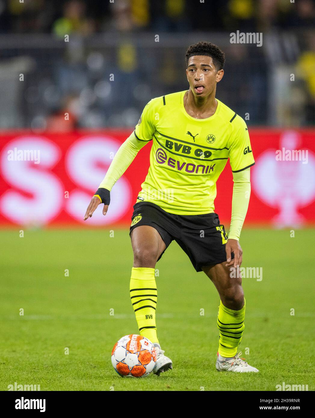 Jude Bellingham (BVB) Borussia Dortmund - FC Ingolstadt 26.10.2021 ...