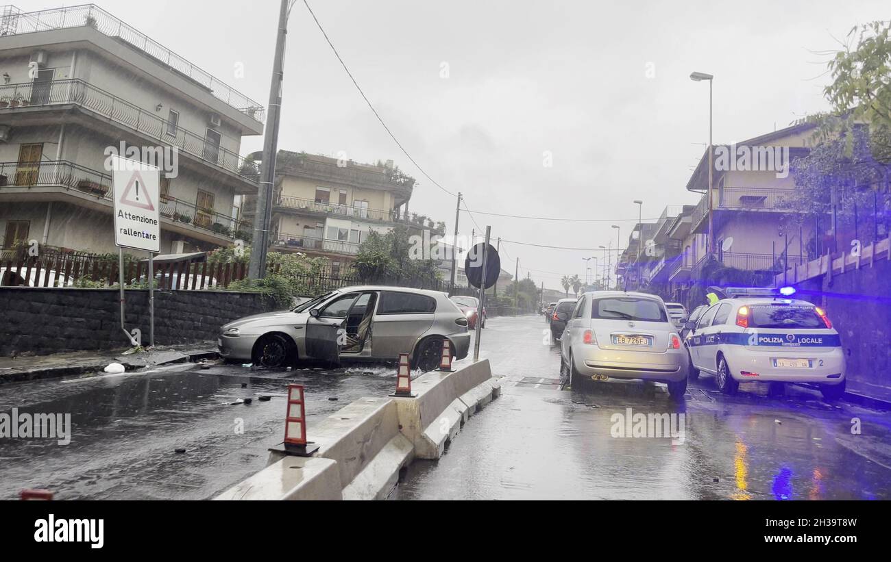 Storm floods hi-res stock photography and images - Alamy