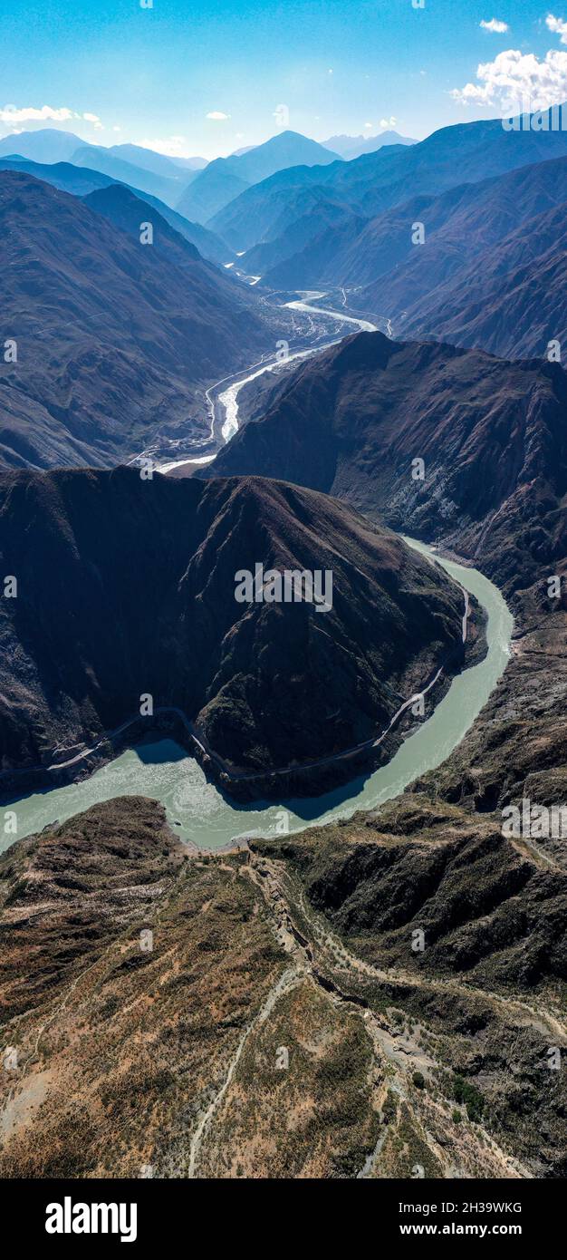 Jinsha aerial hi-res stock photography and images - Alamy