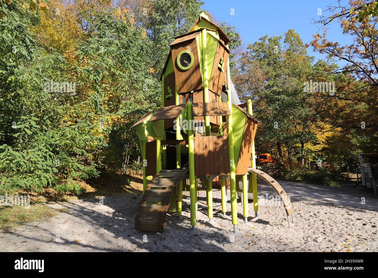 a new climbing tower in a playground Stock Photo - Alamy