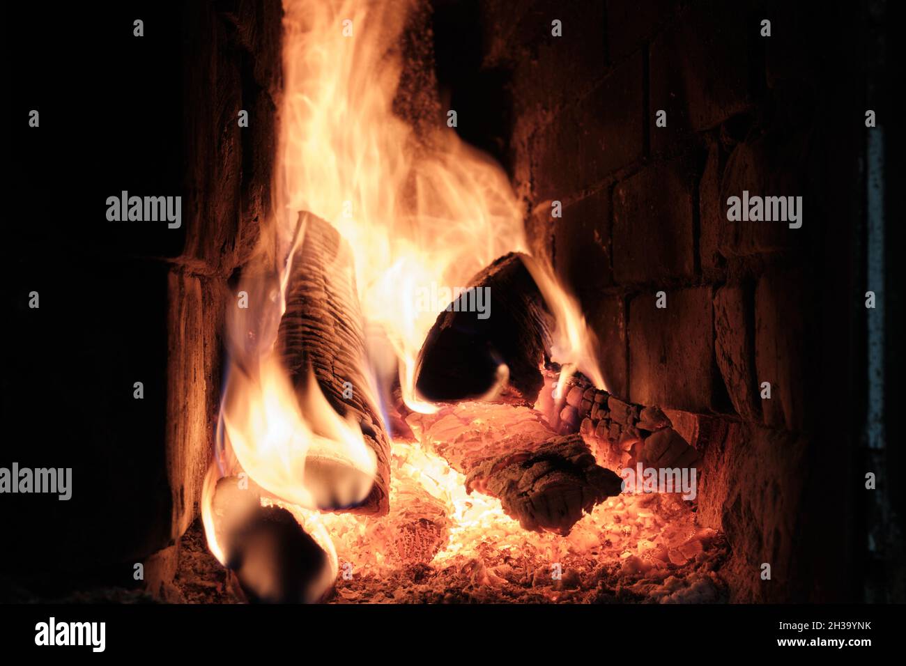 Village cooking gas hi-res stock photography and images - Alamy