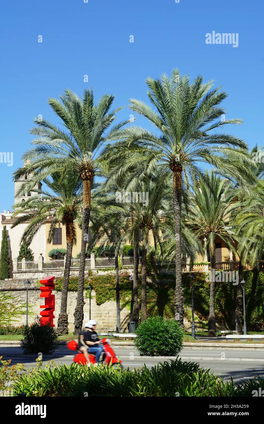 Turists in spain hi-res stock photography and images - Alamy