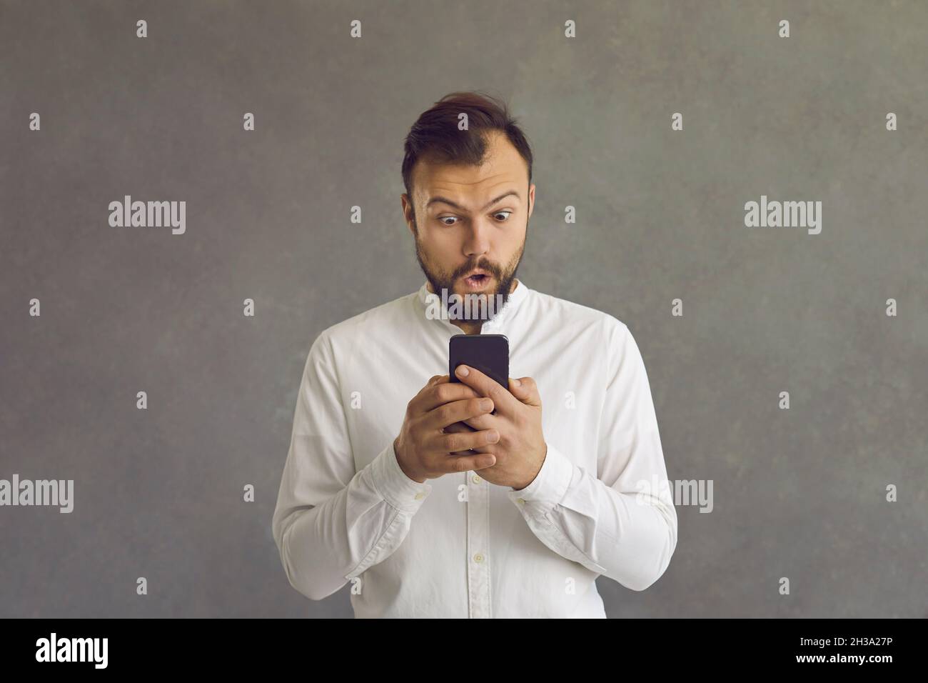 Embarrassed expression hi-res stock photography and images - Alamy