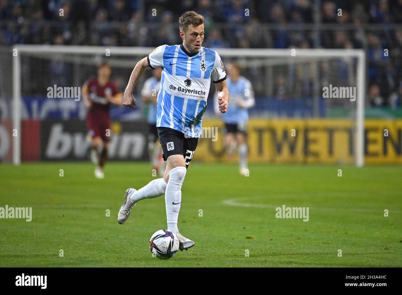 Muenchen GRUENWALDER STADION. 26th Oct, 2021. Marius WILLSCH (Munich ...