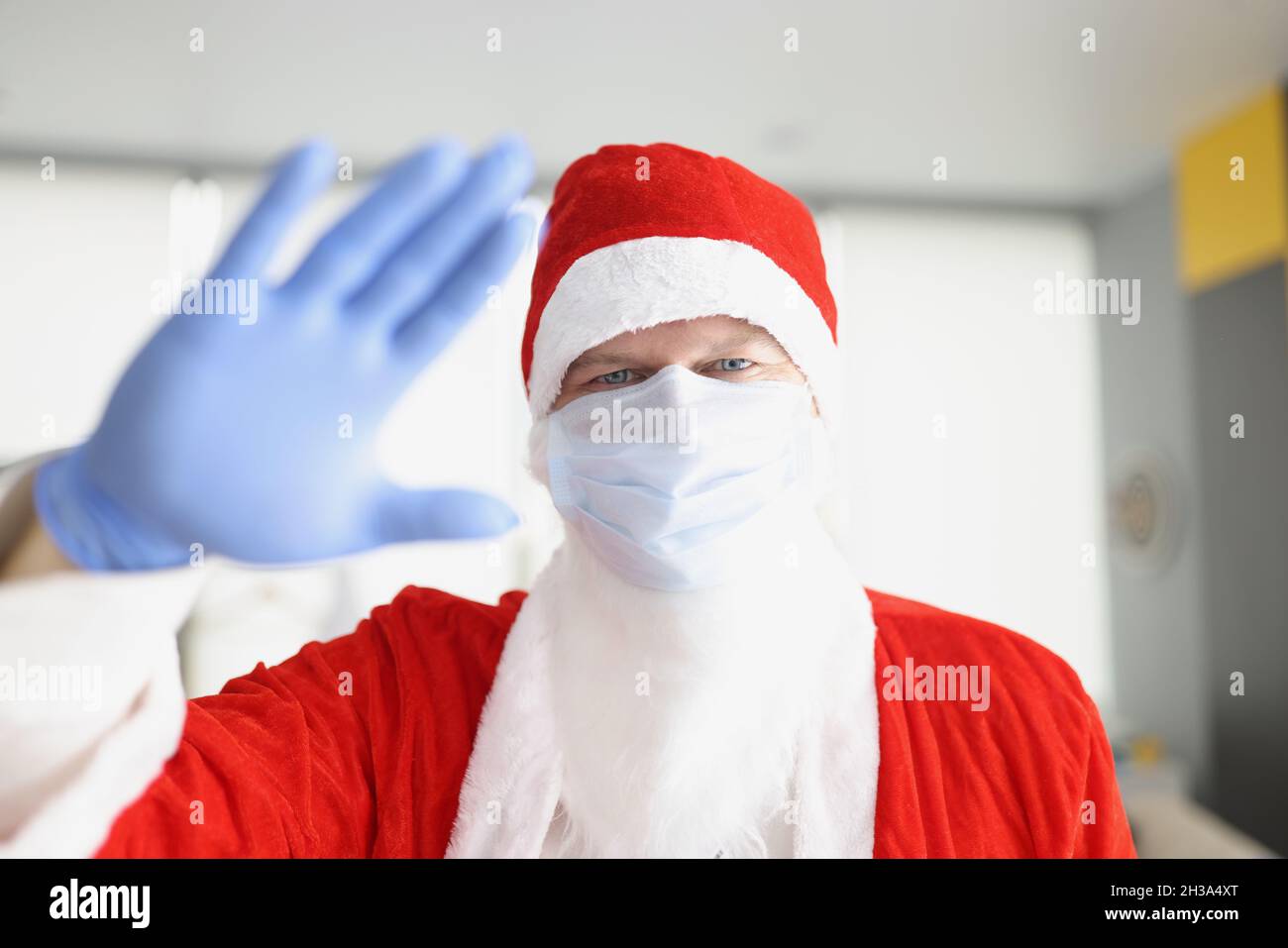 Main christmas character wave hello Stock Photo - Alamy