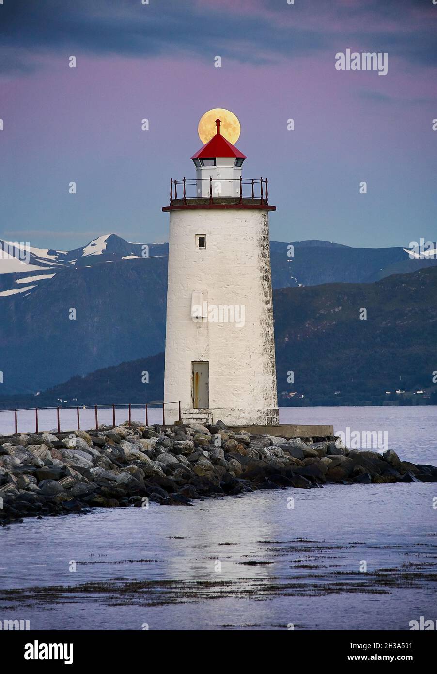 Rocket to the moon, Høgsteinen lighthouse, Godøy, Norway Stock Photo ...