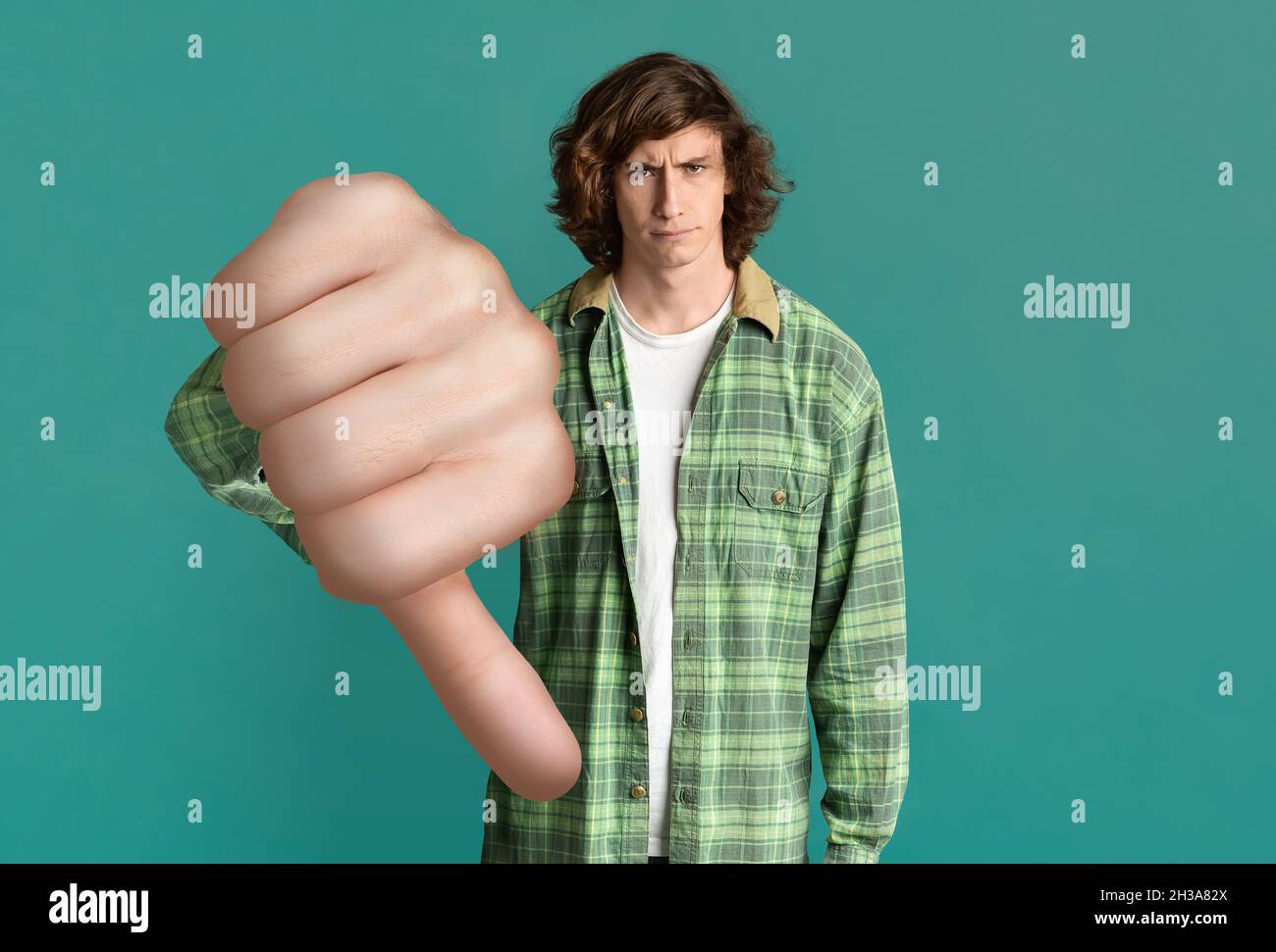 Man showing thumb down hi-res stock photography and images - Alamy
