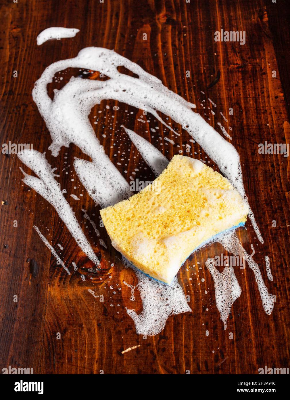 Sponge washing hi-res stock photography and images - Alamy
