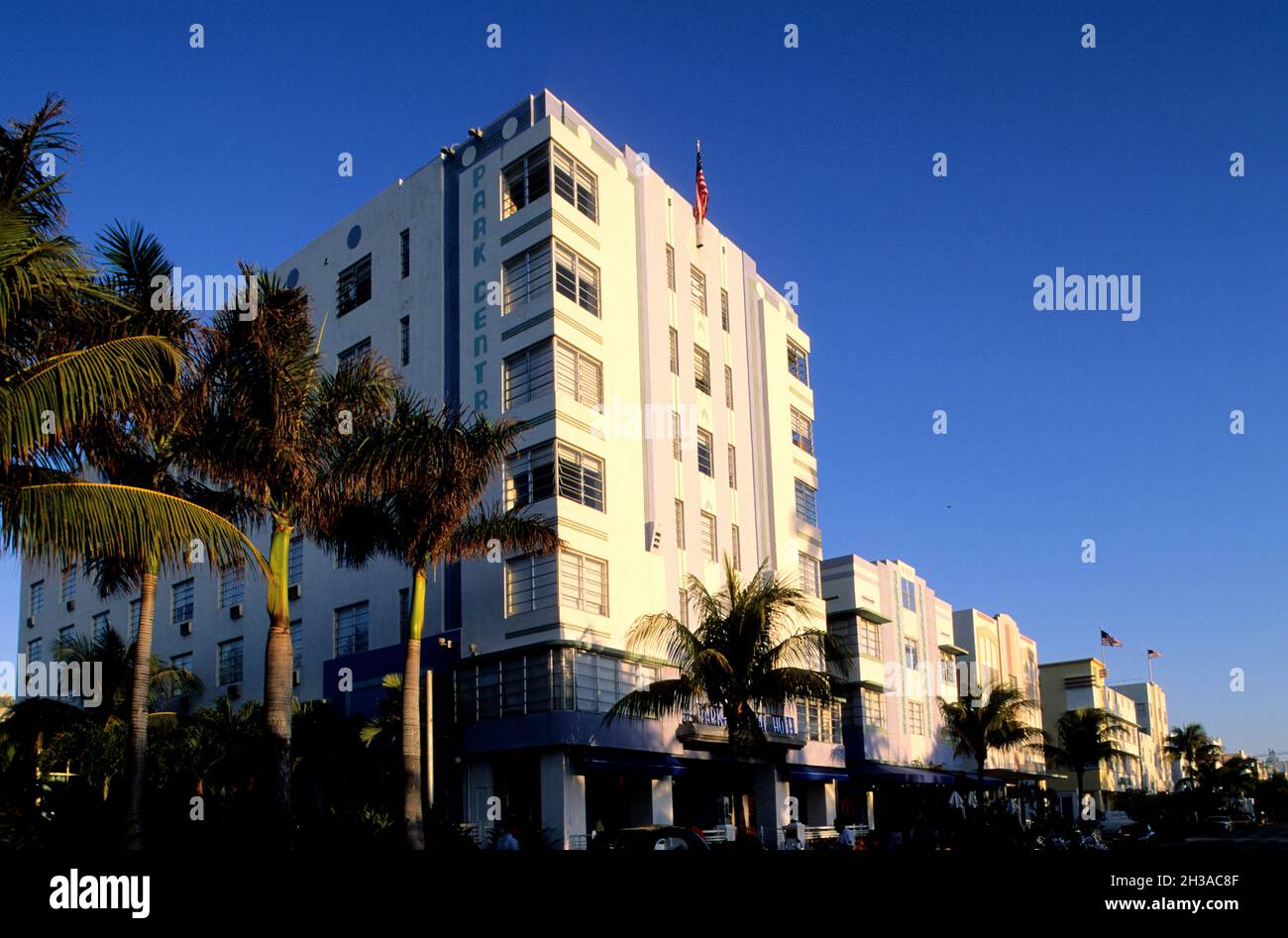UNITED STATES, FLORIDA, MIAMI BEACH, AREA OF THE ART DECO DISTRICT ...