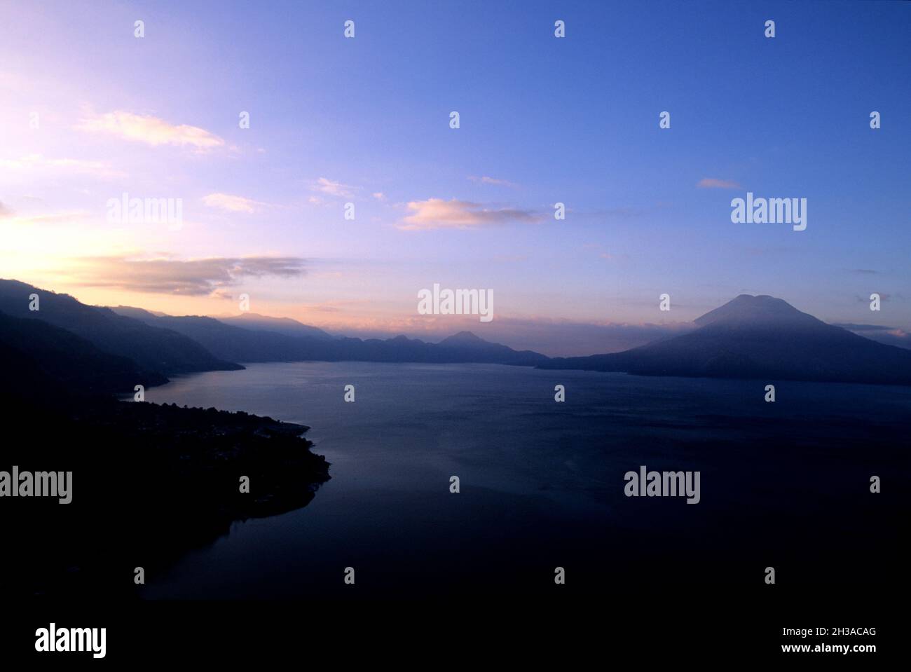 GUATEMALA. PANAJACHEL REGION. ATITLAN LAKE Stock Photo - Alamy
