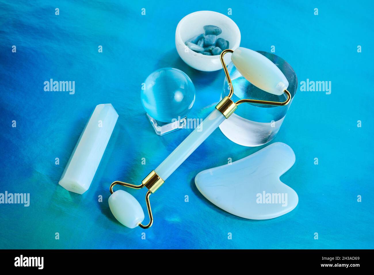 Opal crystal facial roller and massage tool jade Gua sha. Facial anti ...