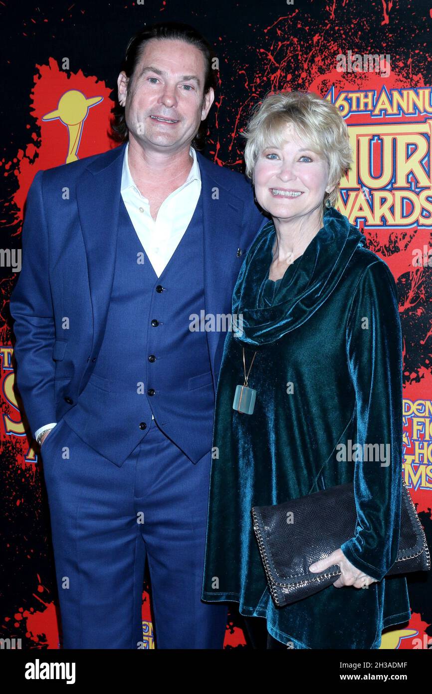 October 26, 2021, Burbank, CA, USA: LOS ANGELES - OCT 26: Henry Thomas ...