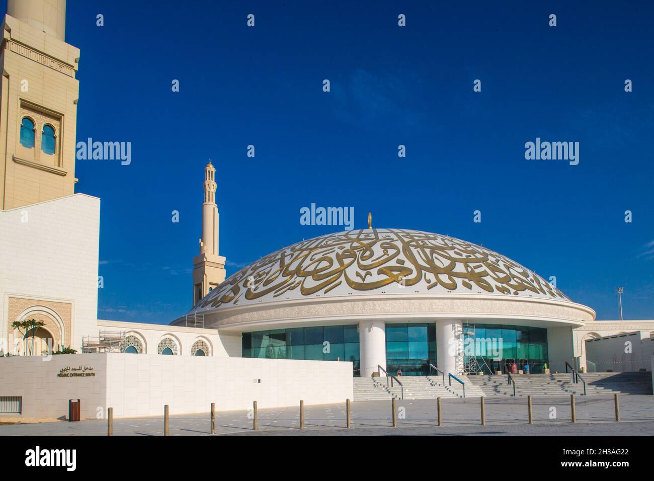 Sheikh khalifa mosque hi-res stock photography and images - Alamy