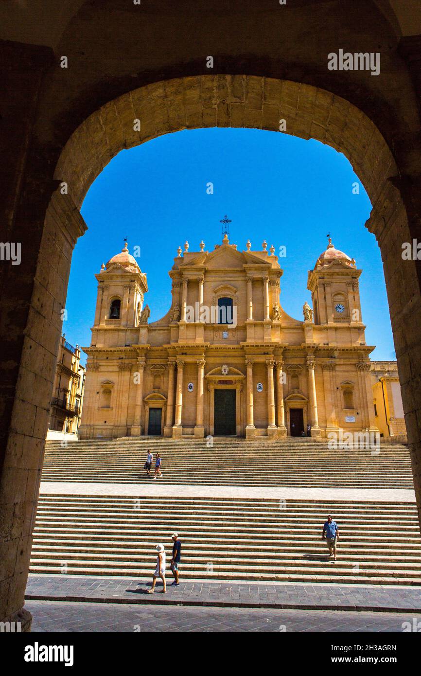 ITALY. SICILY. NOTO VILLAGE (UNESCO WORLD HERITAGE) SAN NICOLO ...