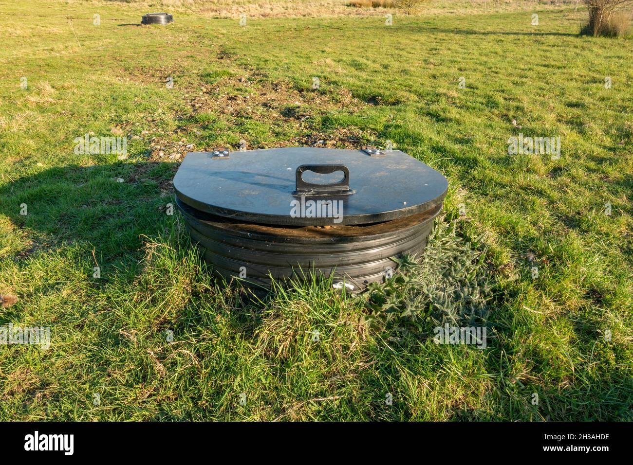 Wellhead hi-res stock photography and images - Alamy