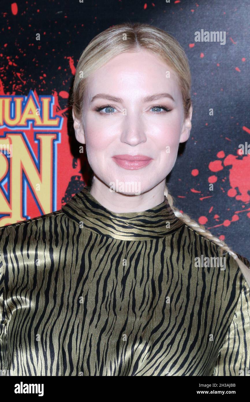 Beth Riesgraf at the 46th Annual Saturn Awards at the Marriott ...