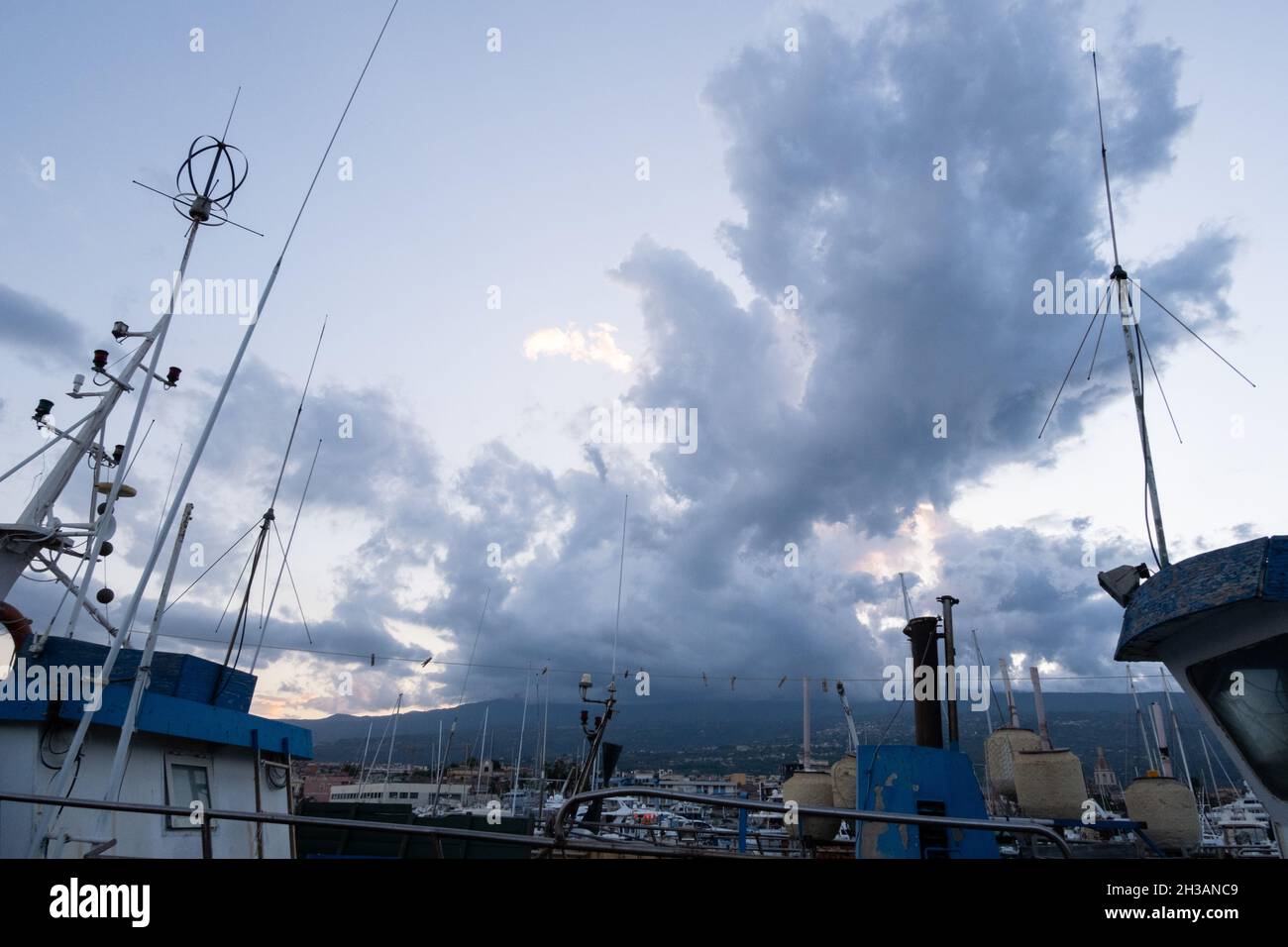 Port of riposto hi-res stock photography and images - Alamy