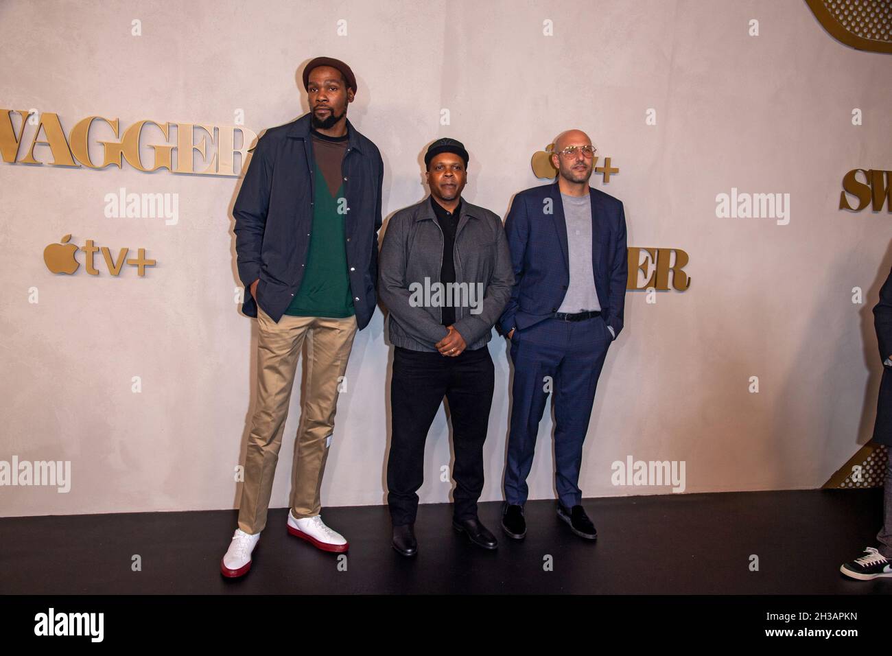 New York, United States. 26th Oct, 2021. Kevin Durant, Reggie Rock ...