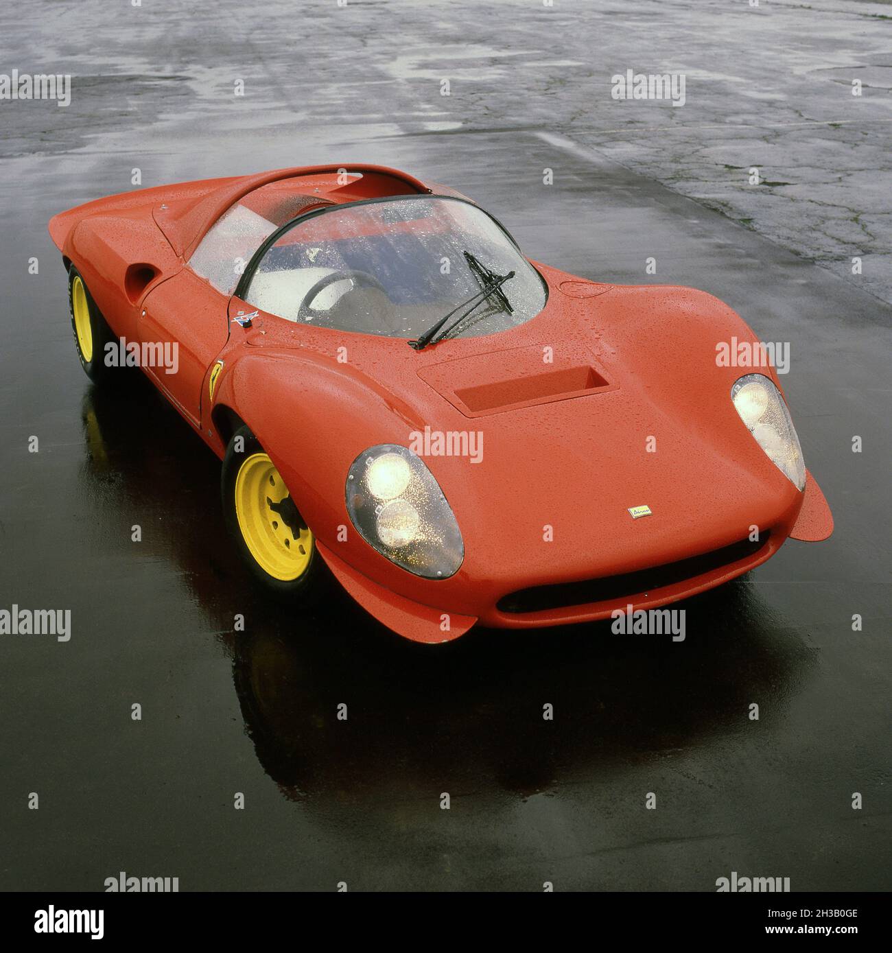1966 Ferrari Dino 206S Stock Photo - Alamy