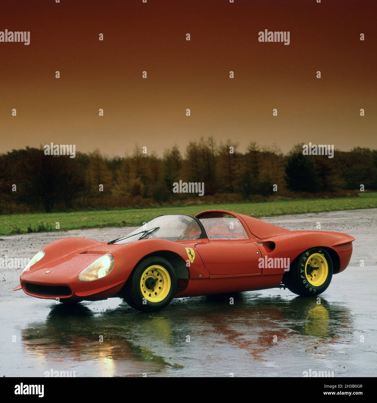1966 ferrari dino 206s race car hi-res stock photography and images - Alamy