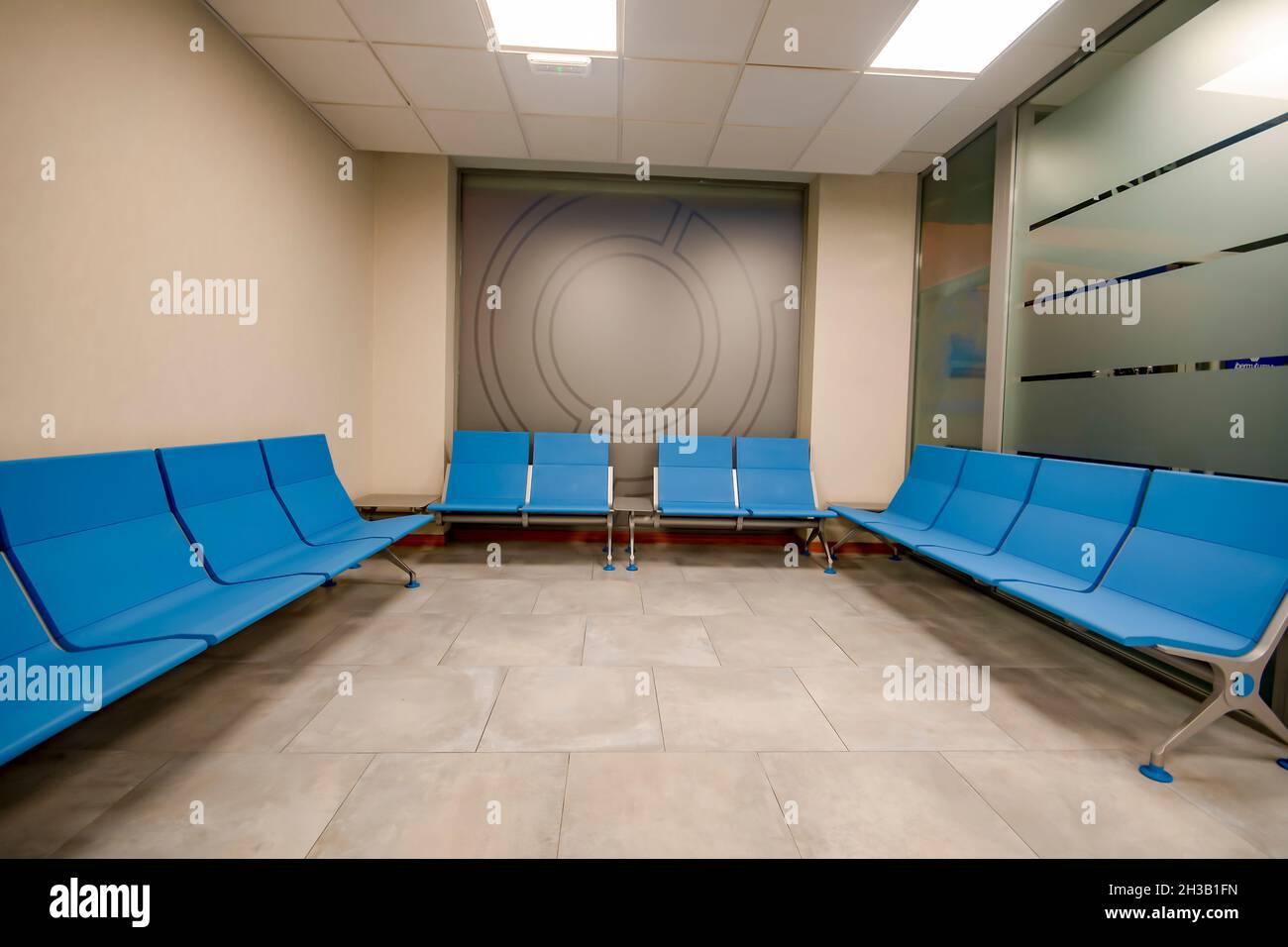 Medical center station hi-res stock photography and images - Alamy
