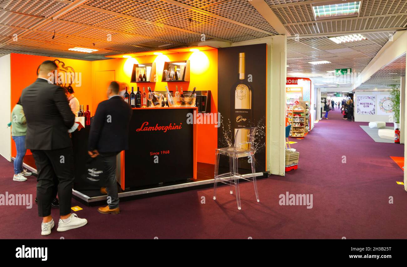 Cannes, Frankreich. 27th Oct, 2021. Cannes, France - October 27, 2021 ...