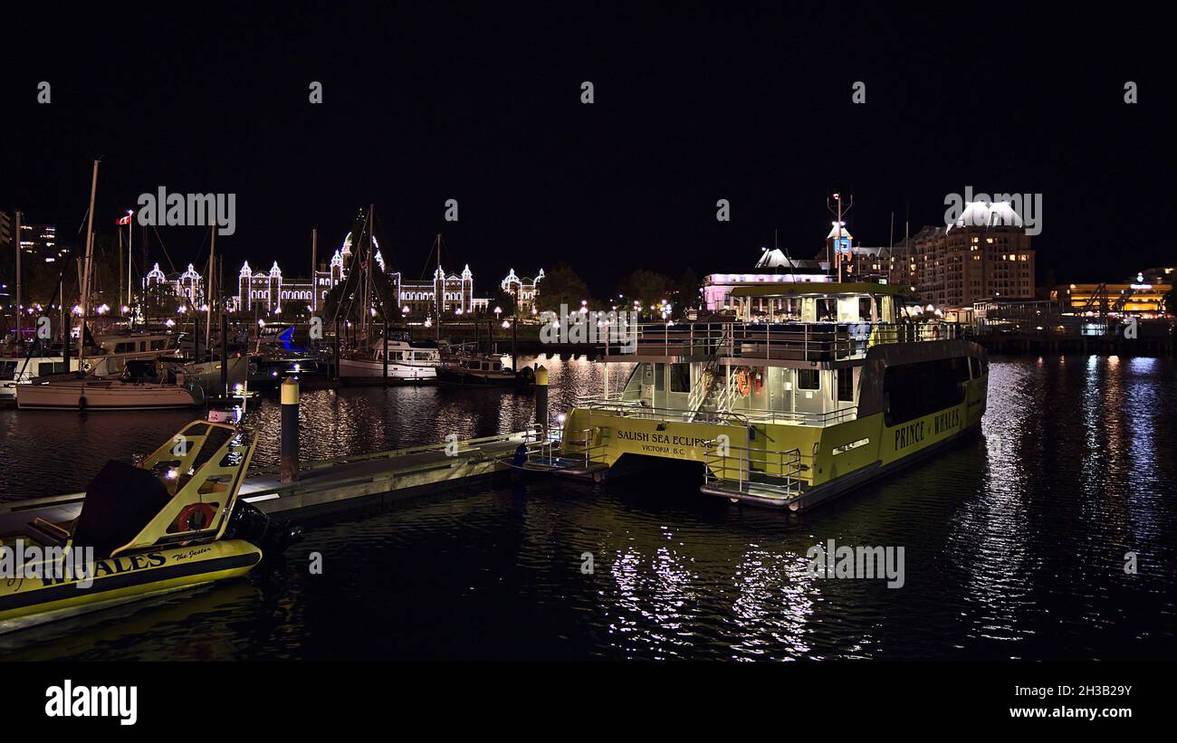 Victoria inner harbour hi-res stock photography and images - Alamy