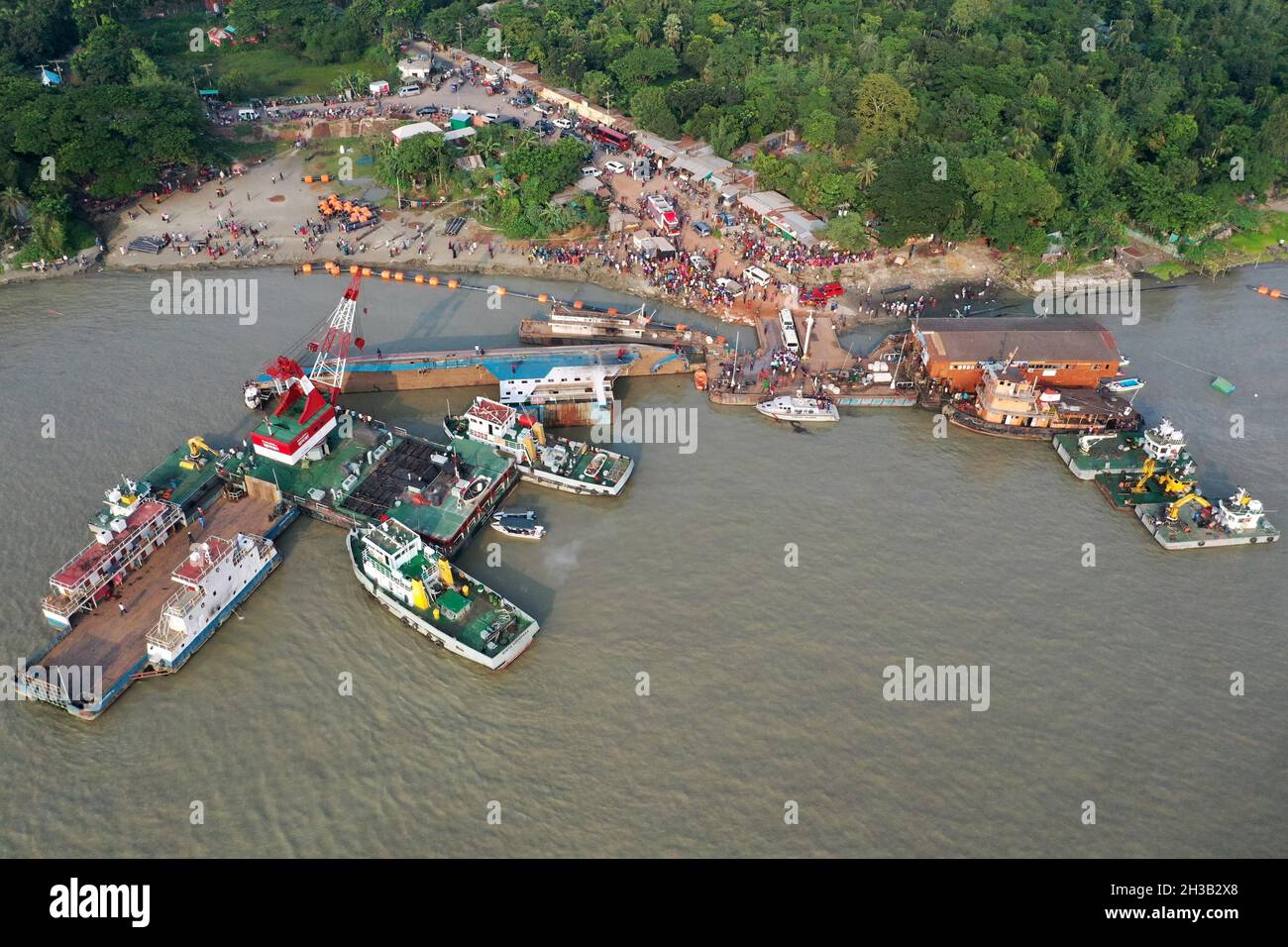 Hamza river hi-res stock photography and images - Alamy