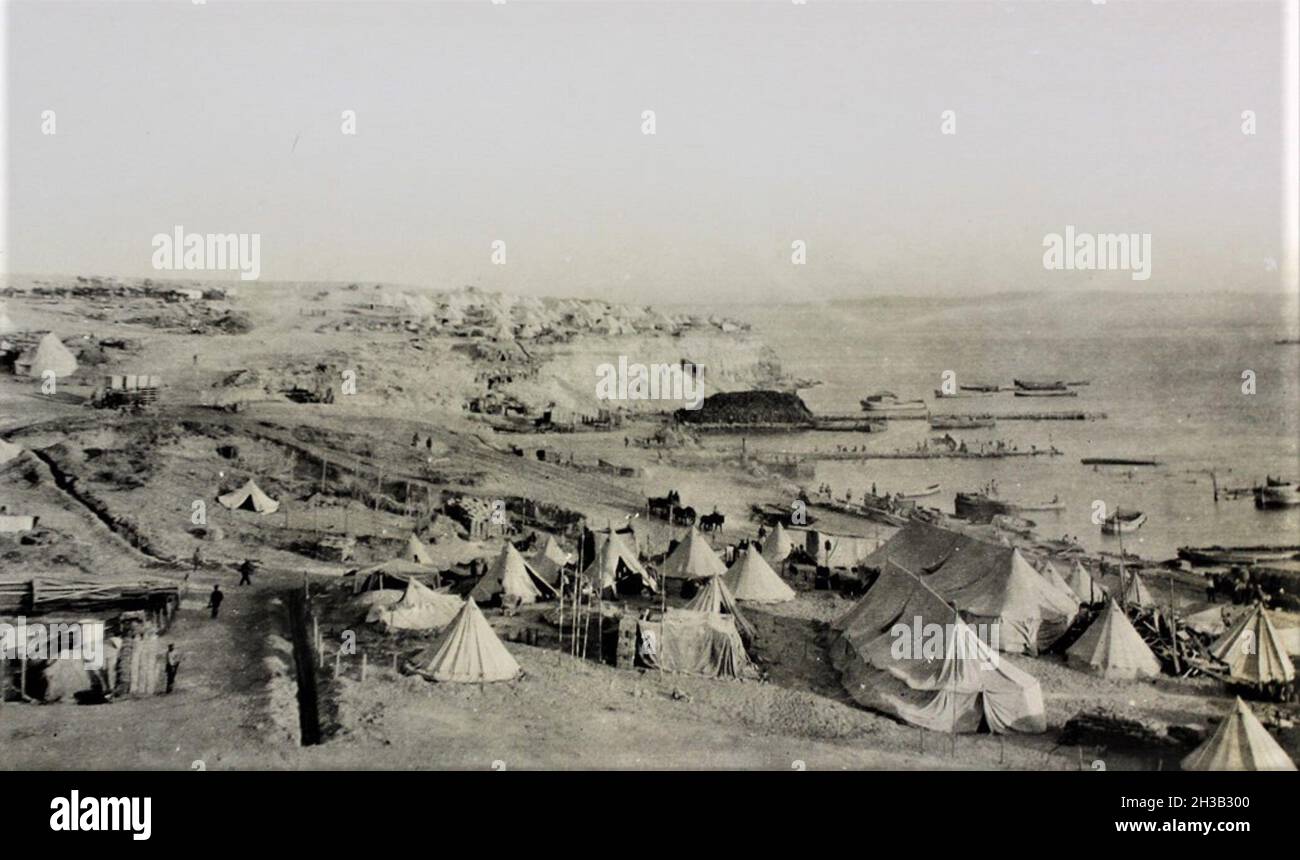 Australian and New Zealand Troops at Gallipoli in WW1, 1915 Stock Photo ...