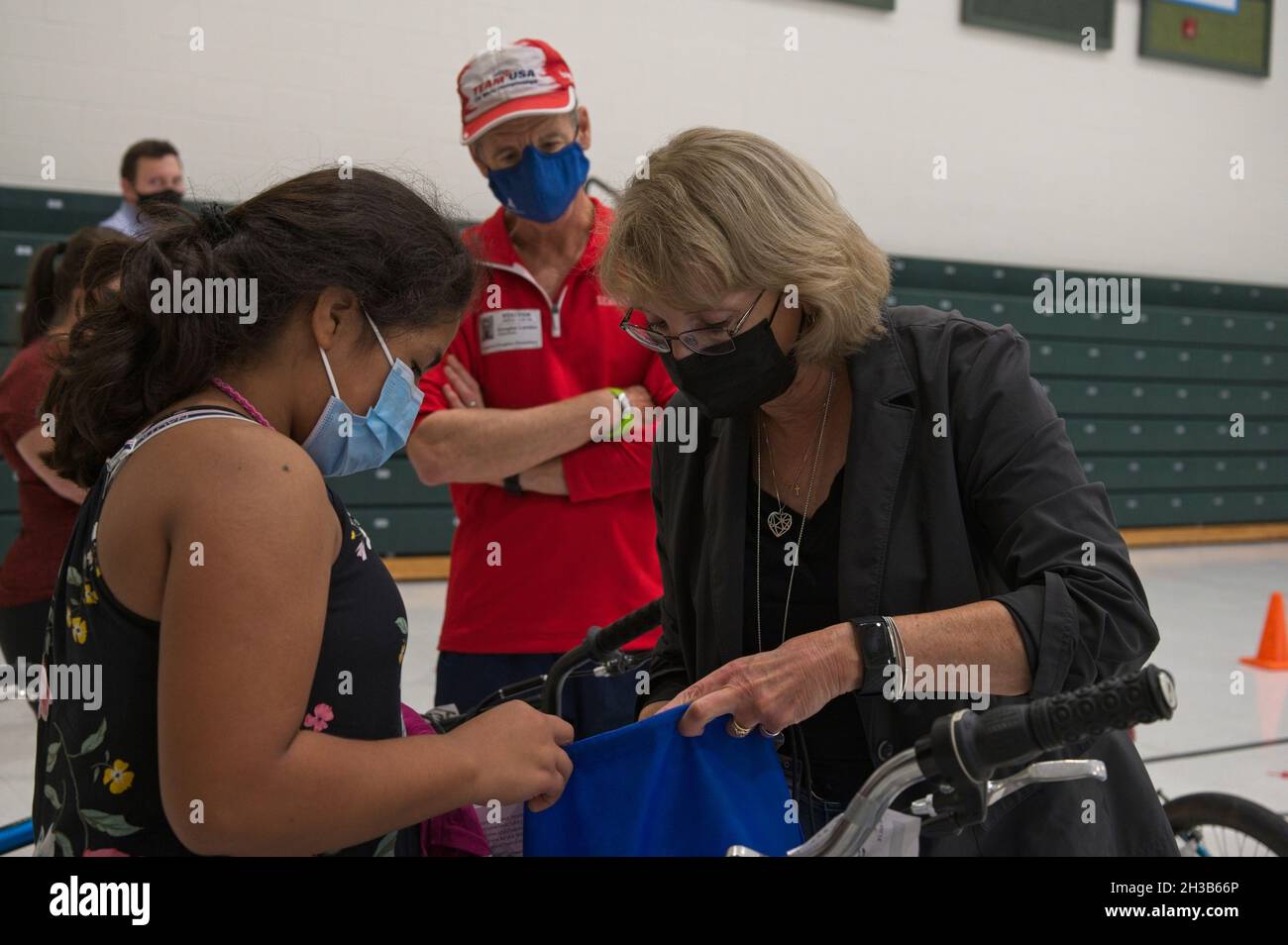 Loudoun county public school system hi-res stock photography and images ...