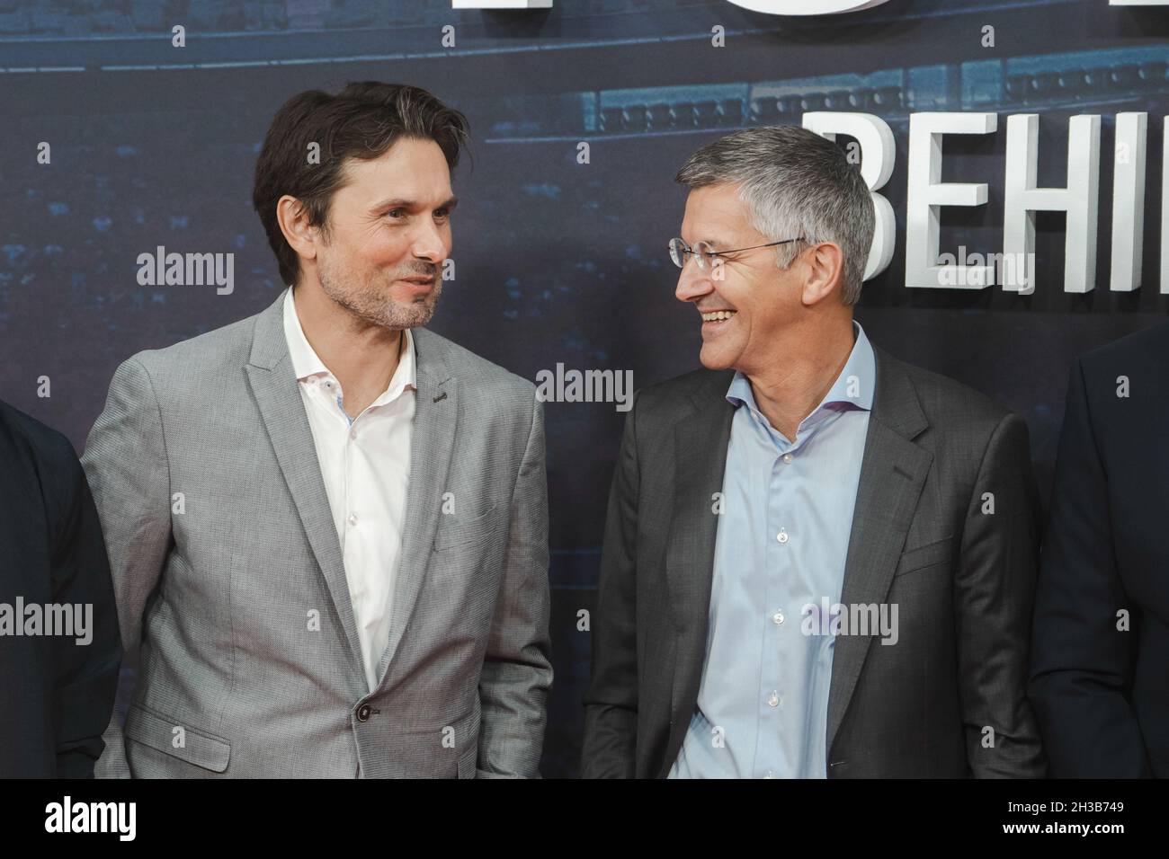 Fc bayern président herbert hainer hi-res stock photography and images ...