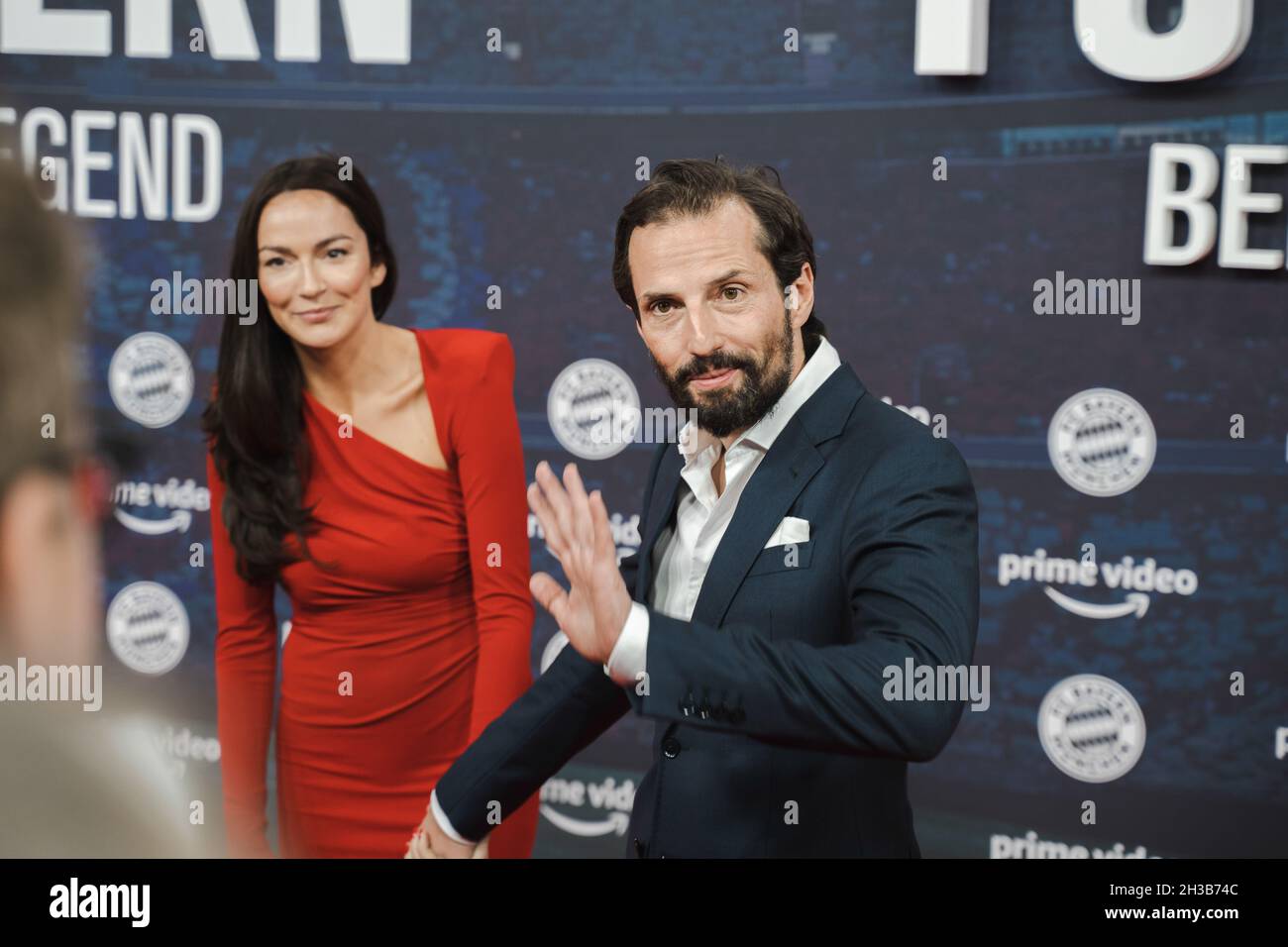 Quirin Berg, Kara Hecker. Am 25.10.2021 fand die Premierenfeier zur ...