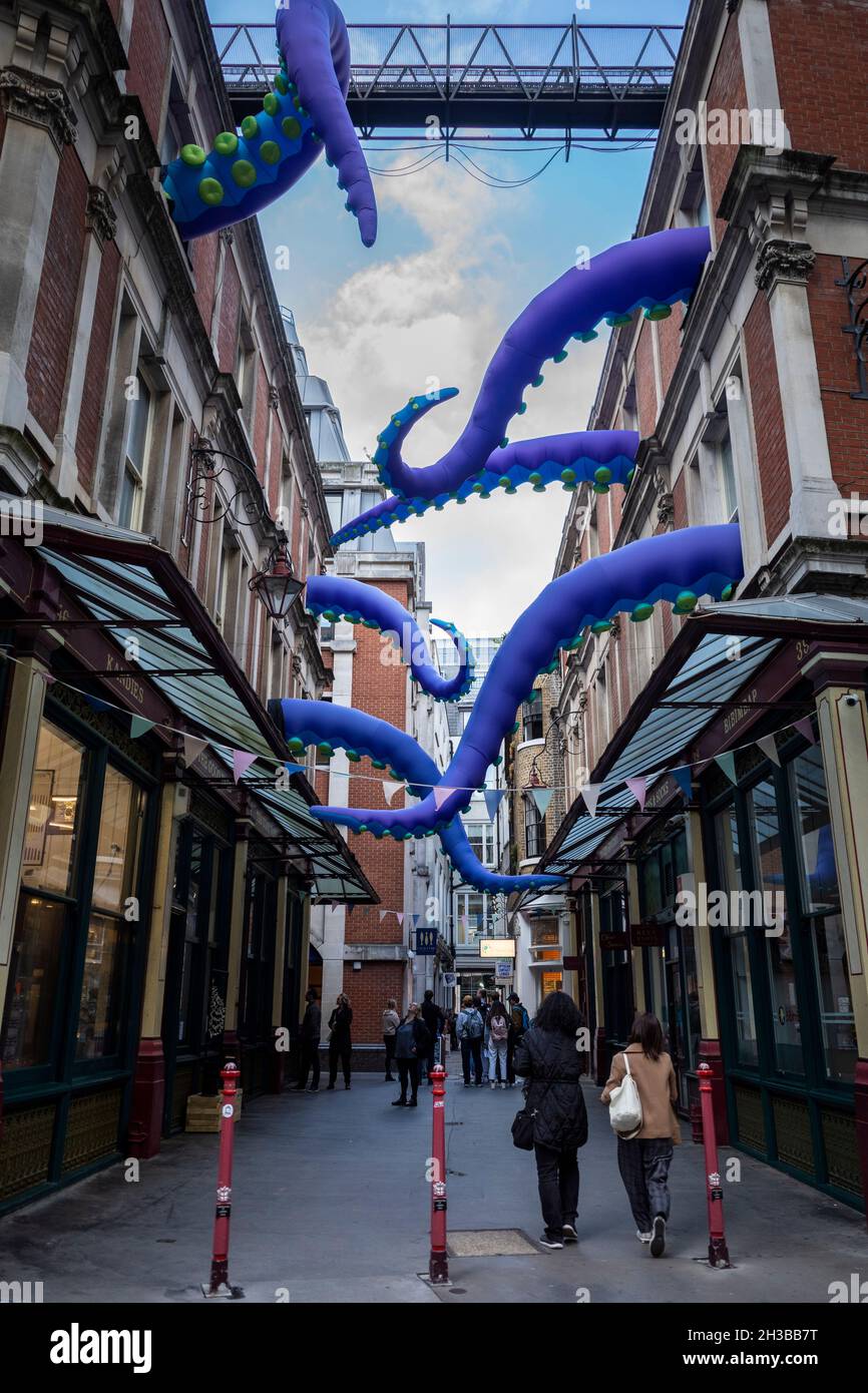 London, UK. 27 October 2021. A set of inflatable octopus tentacles have ...