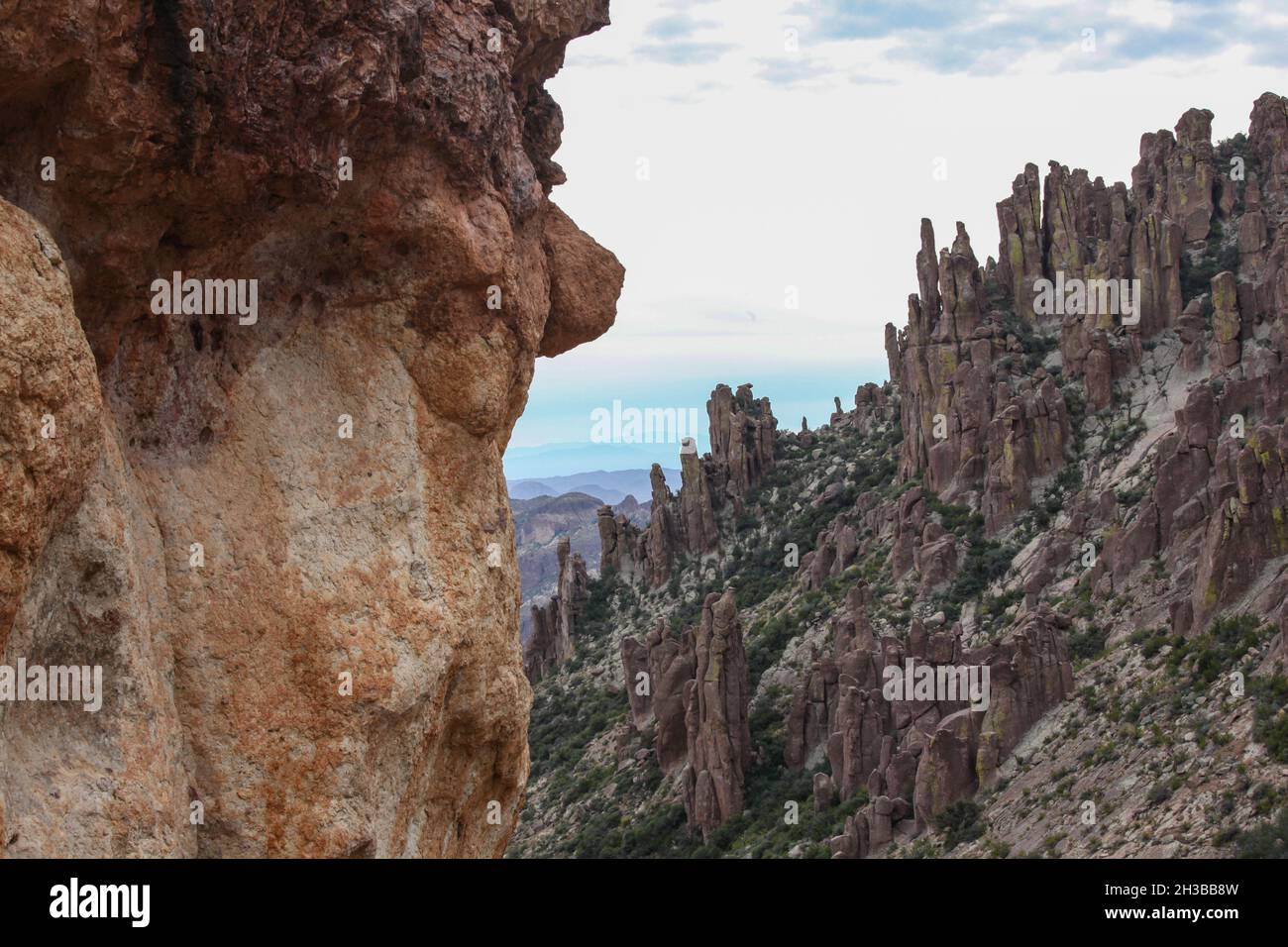 The Peralta Canyon Trail - a great hike in the western Superstition ...