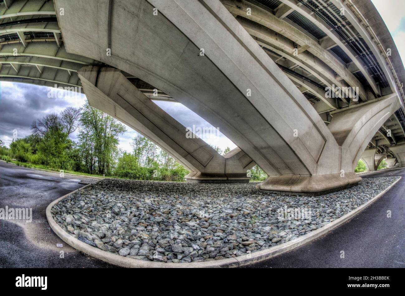 Under the Woodrow Wilson Memorial Bridge, in Jones Point Park ...