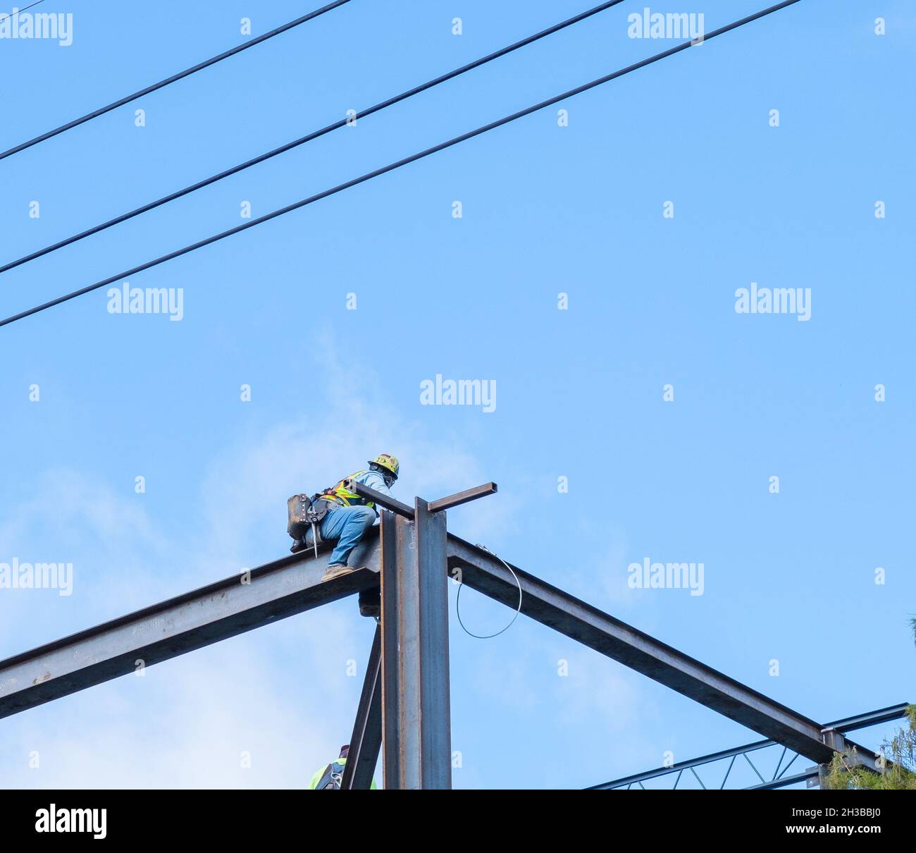 NEW ORLEANS, LA, USA - OCTOBER 25, 2021: Construction worker on ...