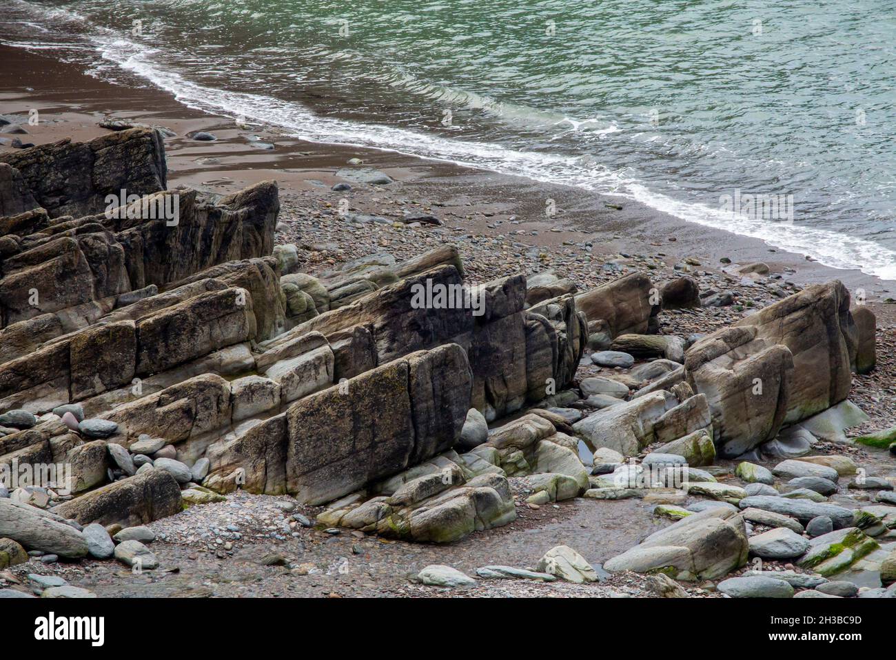 Rocky beach at Lee Bay between Woody Bay and Lynmouth on the North ...